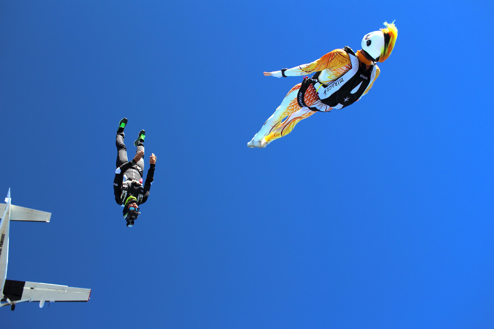 Custom Harness and Container Systems | Mirage Containers