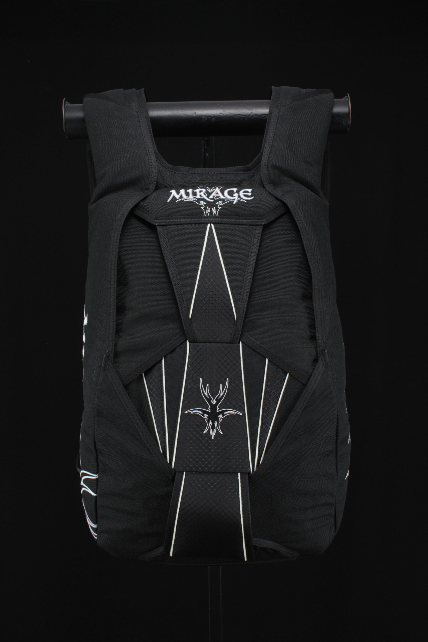 G4.1 M4 #24961454 | Mirage Containers